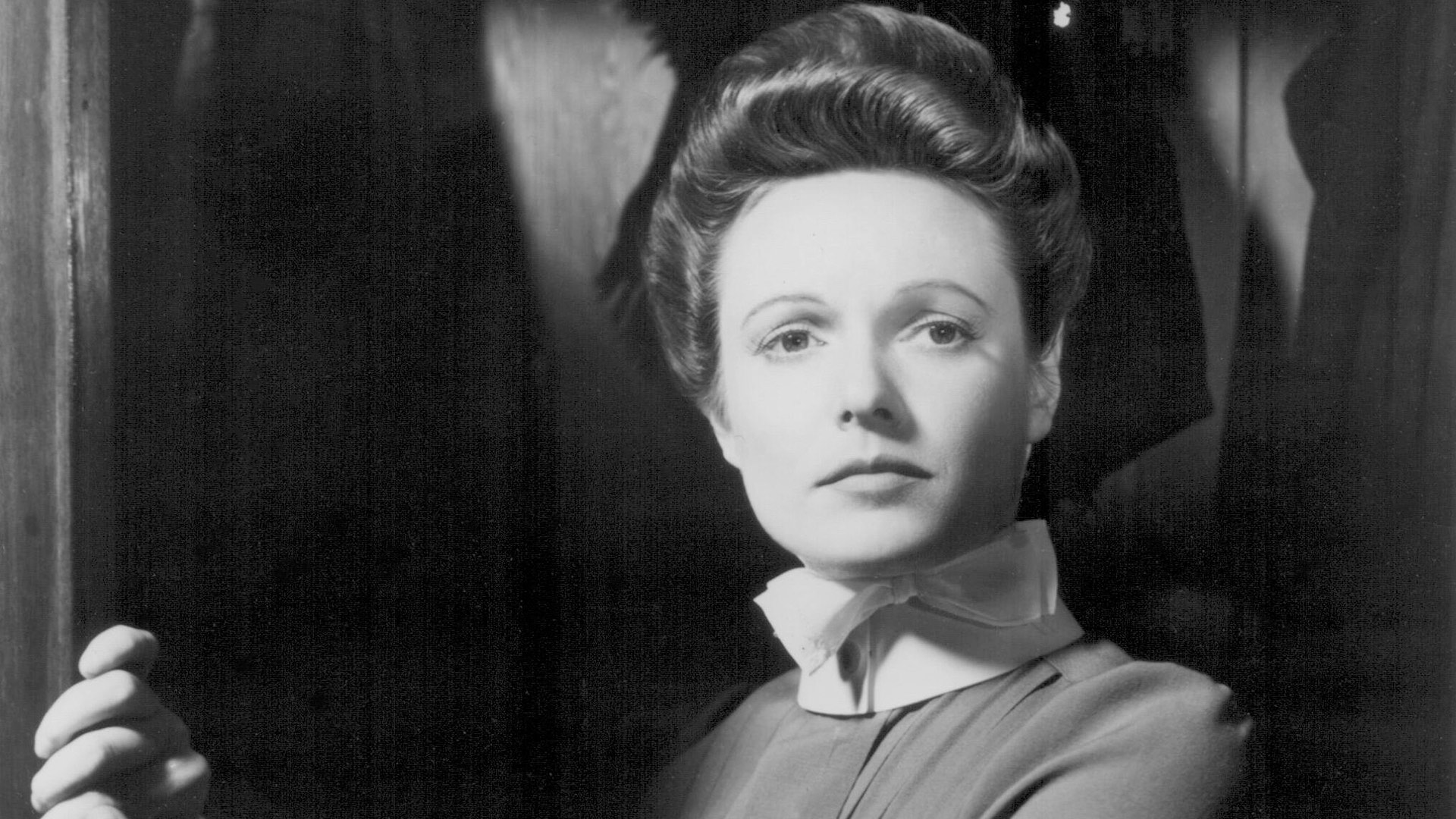 Nurse Edith Cavell - Article | Park Circus